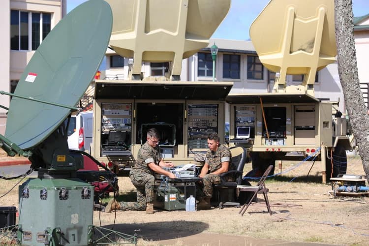 Signals Intelligence and Electronic Warfare Officer 0206 | USMC Officer